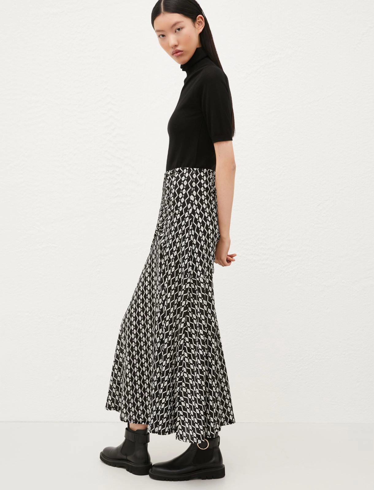 MARELLA Black Patterned Skirt – Women’s Fashion by Katriona